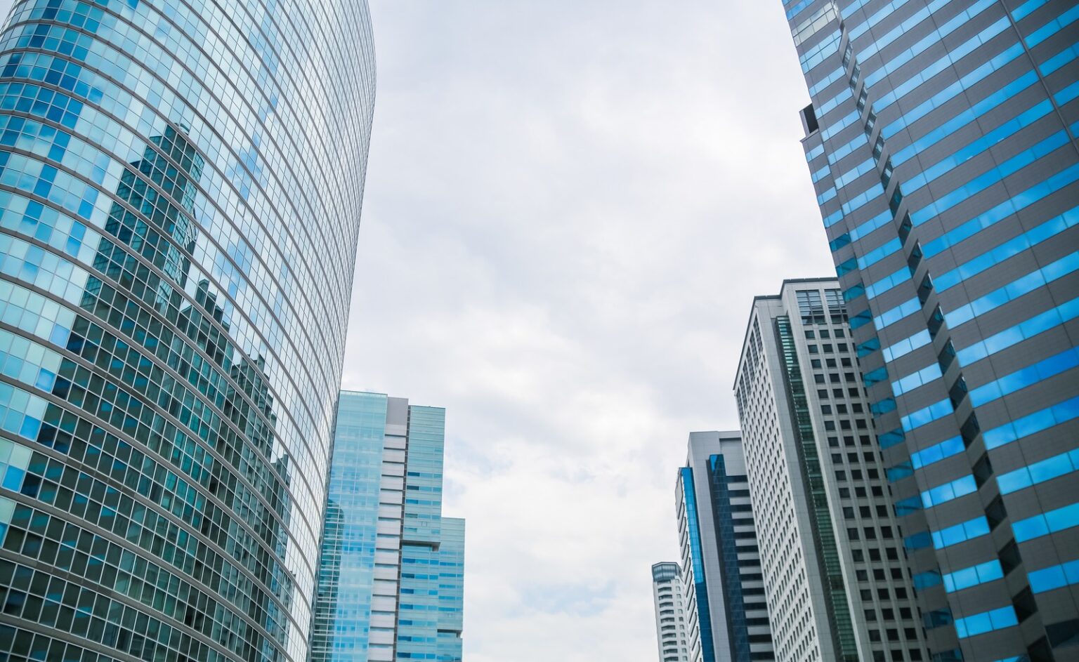 商標権の移転・譲渡とは？商標権の移転・譲渡に関するポイントを解説 – プライムワークス商標登録・意匠登録専門サイト